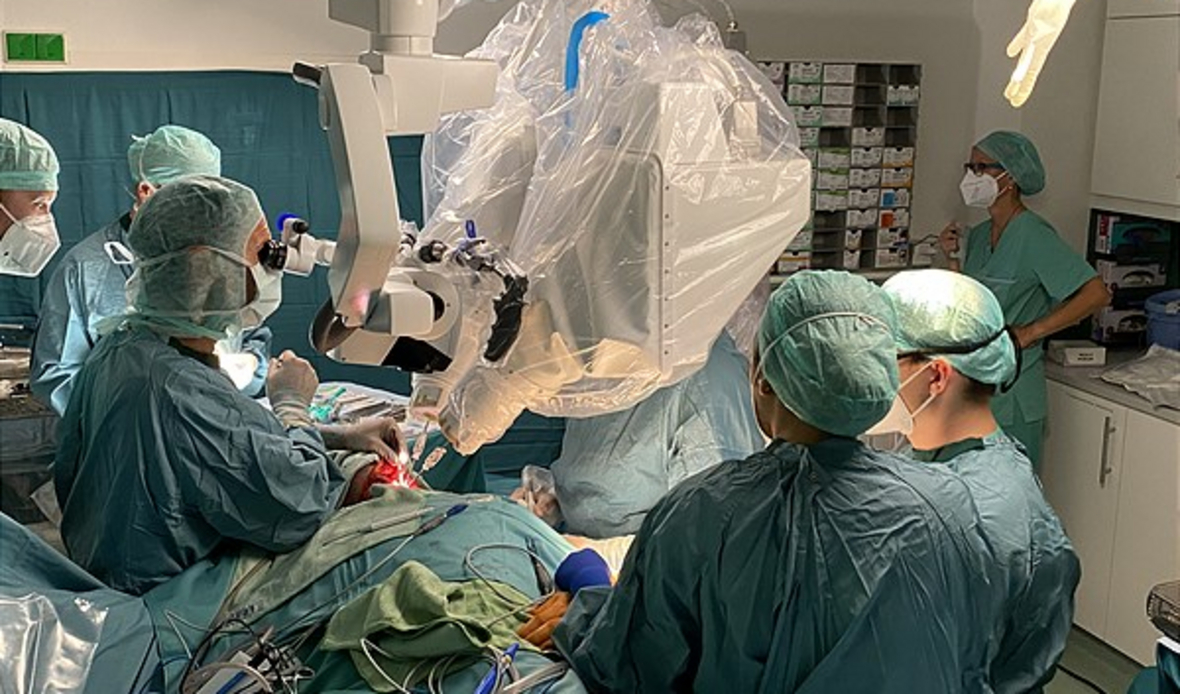 Kieferchirurgen führten am Uniklinikum Salzburg die ersten Operationen ...