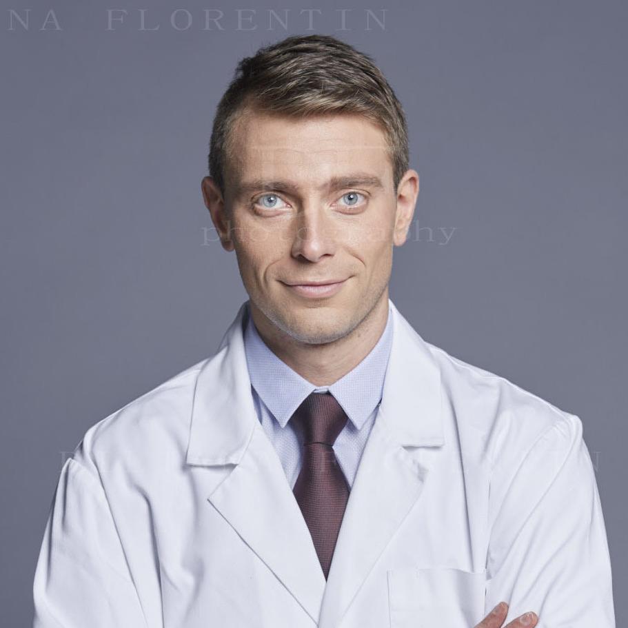 д-р Мартин Генов, Пластично-възстановителна и естетична хирургия | CredoWeb